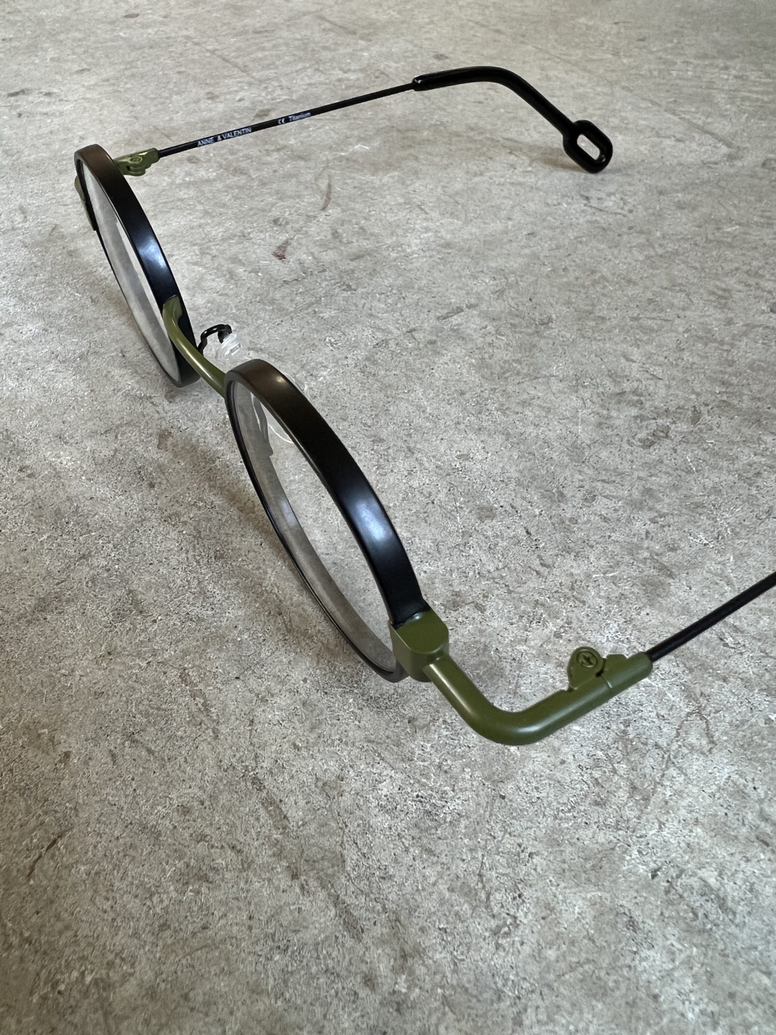 ANNE ET VALENTIN mod.MECACOOL（アンバレンタイン メカクール） - 神戸元町のヨーロッパメガネならMONO OPTIQUE