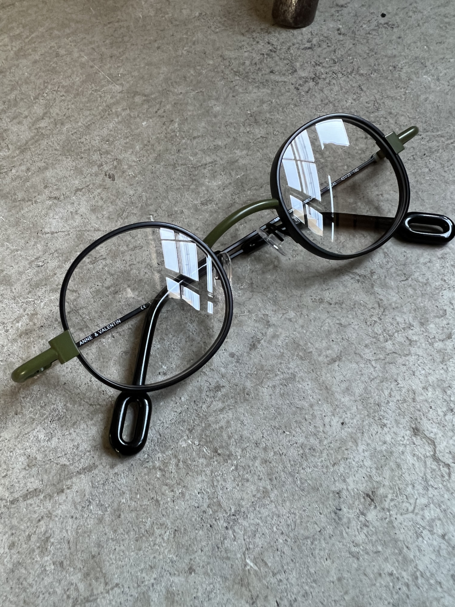 ANNE ET VALENTIN mod.MECACOOL（アンバレンタイン メカクール） - 神戸元町のヨーロッパメガネならMONO OPTIQUE